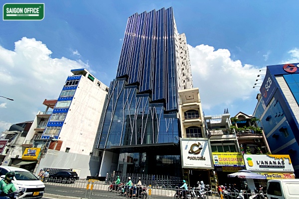 Lmak Building | 68 Phan Dang Luu, Ward 5, Phu Nhuan District